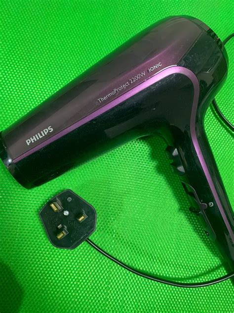 philips thermoprotect 2200w ionic, 美容＆化妝品, 頭髮護理, 沐浴 ＆ 身體護理 - Carousell