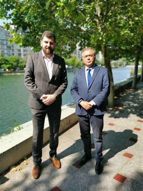 Stefan Tomašević On Linkedin Са Владимиром Пишталом управником Народне библиотеке Србије пред