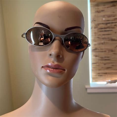 Oakley Accessories Oakley Vintage Titanium Ewire Sunglasses Unisex