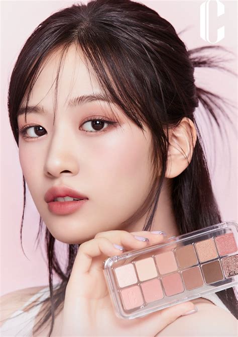 12가지 색상조합 클리오 프로 아이섀도우 팔레트