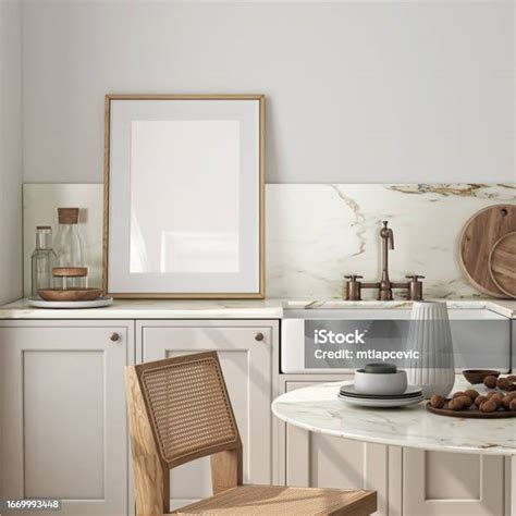 수직 Iso 프레임 모형 반사 유리 거실 벽에 모형 포스터 인테리어 모형 아파트 배경입니다 현대적인 인테리어 디자인 3d 렌더링 0명에 대한 스톡 사진 및 기타 이미지