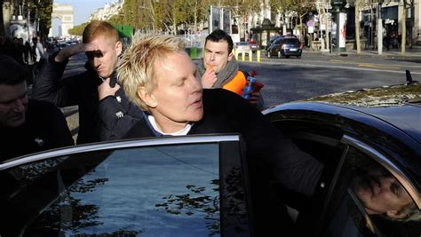 Fbi Investigating Ex Abercrombie And Fitch Boss Amid Sex Trafficking