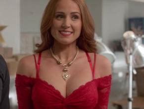 SOPHIA LA PORTA Nude AZNude