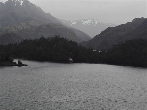 Comunidad Kawésqar Grupos Familiares Nómades Del Mar 7000 Años De