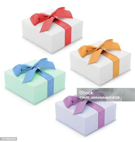 리본이 있는 기프트 박스 다양한 컬러 선물 세트 흰색 배경에 고립 된 놀라움 0명에 대한 스톡 사진 및 기타 이미지 0명