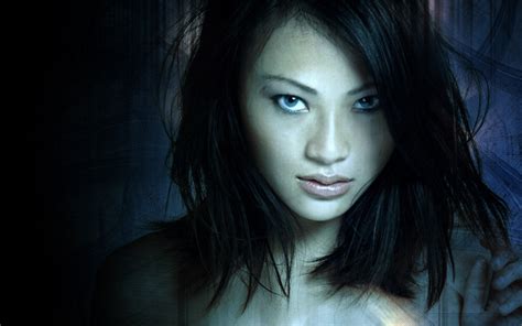 Азиаты с голубыми глазами - 45 фото