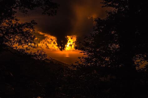 გომის მთიდან დანახული ზღვაში ჩაძირული მზე გურიის მოამბე