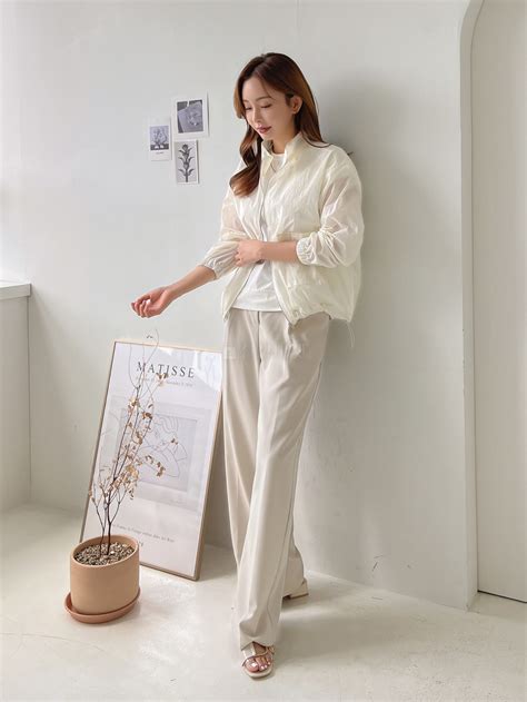 봄 여름 50대 미시 엄마옷 여행룩 등산 산행 나들이 바스락 아노락 77사이즈 집업 점퍼