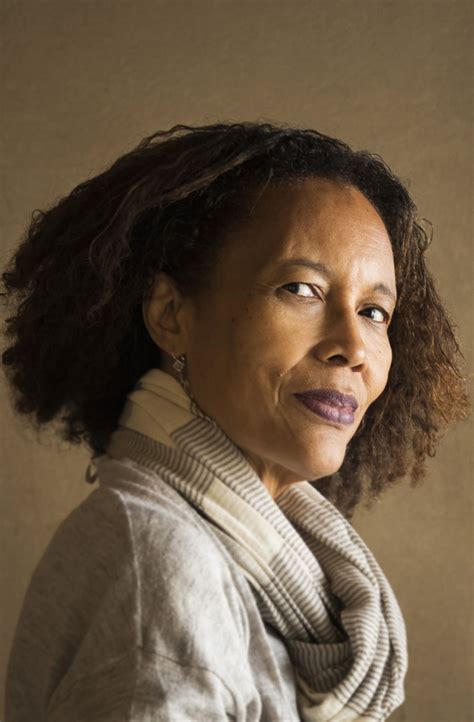 Yanick Lahens Voix Dhaïti Couronnée Par Lacadémie Française