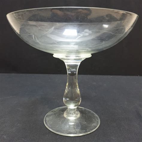 Ваза на ножке стекло СССР купить на Ozon по низкой цене 1570703376