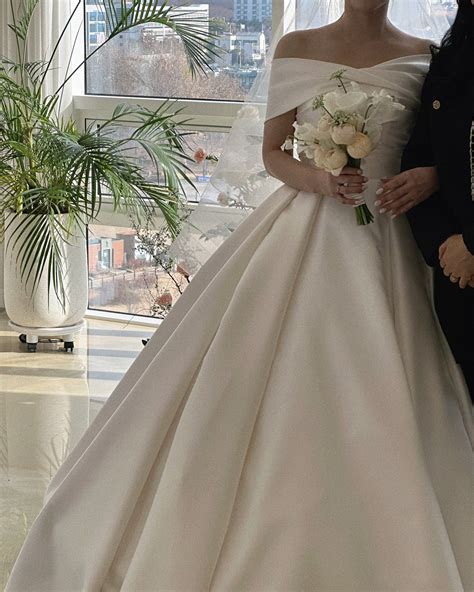 앨리브라이덜 평택메이크업 평택웨딩드레스 평택스드메 클라라평택점 얼굴도 예쁘시고 맘씨도 고우신 앨리신부님께서 보내주신 후기 사진♥🫶🏻 평택웨딩홀 드마레웨딩홀