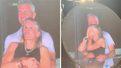 No Le Bastó Con Exponerlos Mujer Que Viralizó Infidelidad Del Ceo Andrew Byron En Kiss Cam Se