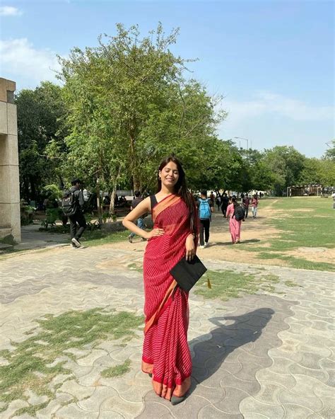 Simran Sinha ⚓ Simransinhaha • Instagram Photos And Videos