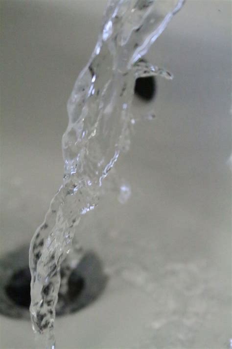 Capture Fast Moving Objects With No Motion Blur