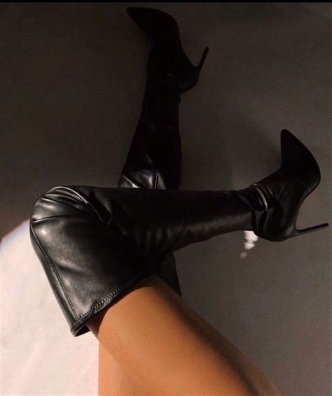 𝒦 𝐼 𝒳 𝒳 ♡ | Fashion, Boots, Leather boots heels