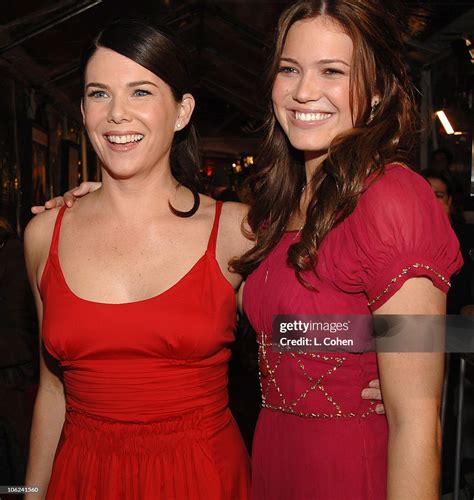 Lauren Graham And Mandy Moore During Because I Said So Los Angeles