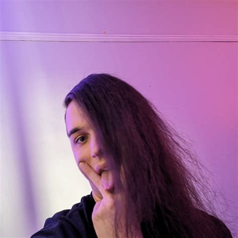 Cinna Bunny Webcam Show Strip Chat