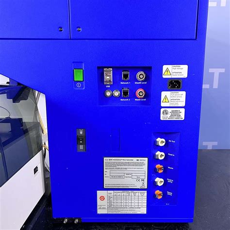 Bd Biosciences Facscelesta Flow Cytometer With Blue Red And Violet