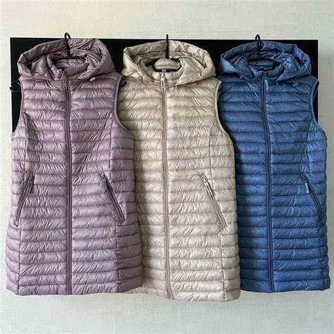 Жилетка безрукавка Италия 1 700 грн Жилетки Одеса на Olx