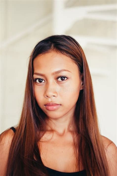 Ritratto Naturale Bello Sorridere Asiatico Della Ragazza Bellezza