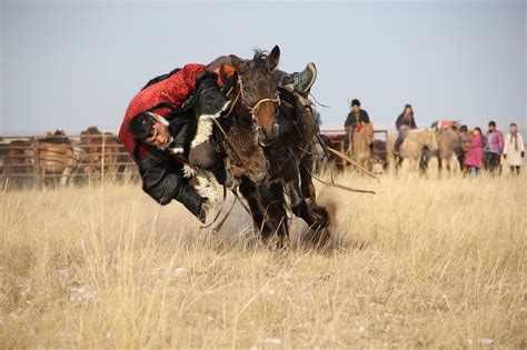 Улсын тэргүүний Сүхбаатар сумын аварга адуучин шалгаруулах АДУУЧИН тэмцээн болов