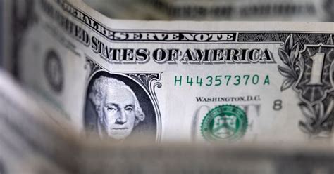 las reservas del banco central bajaron más de usd 2 500 millones por el