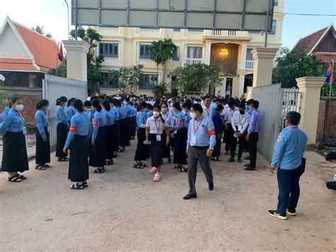 សកម្មភាពបេក្ខជនចូលក្នុងមណ្ឌលប្រឡងព្រឹកថ្ងៃទី១ នៃការប្រឡងសញ្ញាបត្រមធ្យមសិក្សាទុតិយភូមិ នគរដ្រេហ្គន