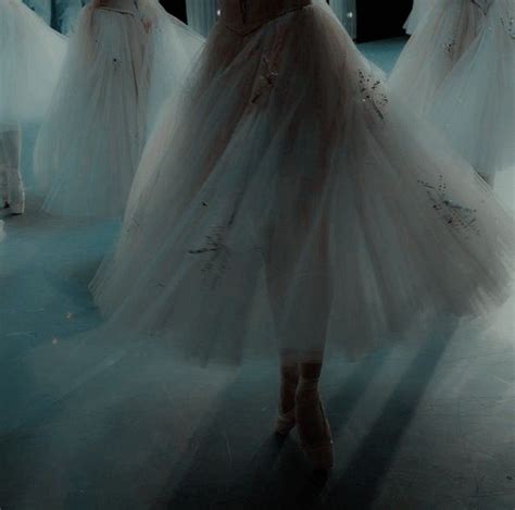 Pin Di Len Su Aesthetics Ballerina Abiti Mozzafiato Balletto