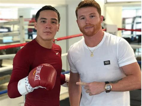 奥斯卡·瓦尔迪兹警告卡内洛·阿尔瓦雷斯他与 Bivol 的战斗：“这很危险” Infobae