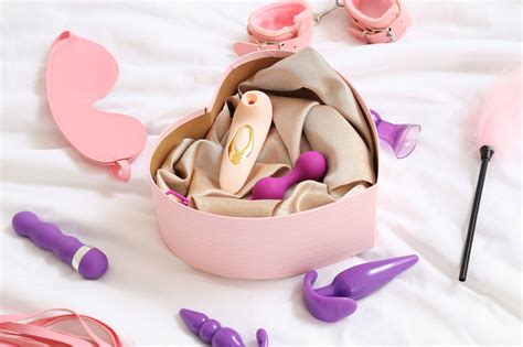 First Time 7 Beginner Friendly Sex Toys That Make Pleasure Easy Deja Vu Love Boutique Vista Ca