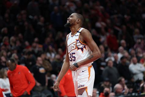 NBA Insider Reveals That Suns' Locker Room Is 'Toxic,' and It May Get Even Worse After Kevin ...