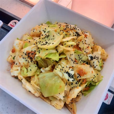 초이영양사 Lv28 황도석류샐러드 석류의 계절 양배추된장무침 동쌤 Dailydongs94 메뉴는 찬찬히 보면 가치가 더 돋보이는 메뉴가 참 많죠 맛도