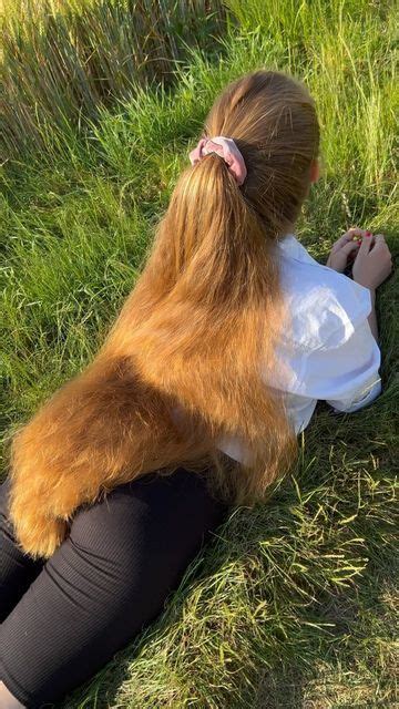 Long Hair Drawing Really Long Hair Long Hair Women Hair Job Extremely Long Hair Sexy Jeans