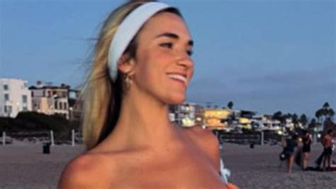 Worlds Sexiest Volleyball Star Kayla Simmons Gives Fans An Eyeful As