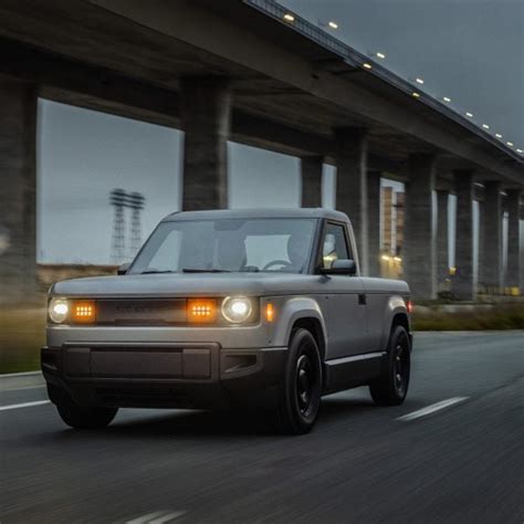 Vulva Spaceship Aims To Counter Prevalence Of Phallic Spacecraft