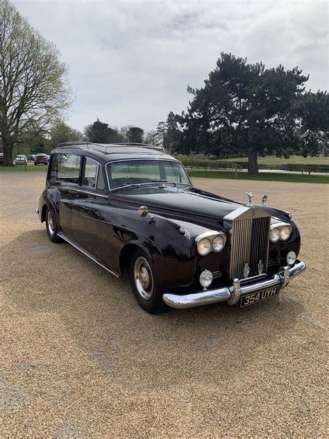 Home Classic Hearse Hire