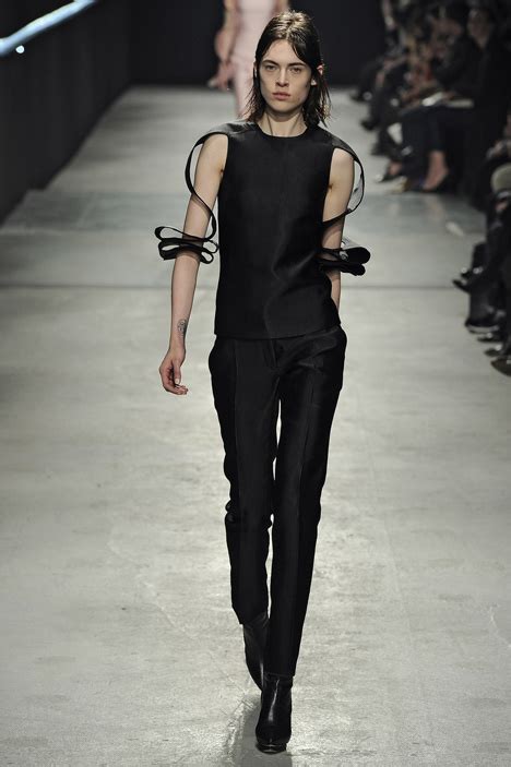 Christopher Kane Autumn Winter 2014 Collection At London Fashion Week