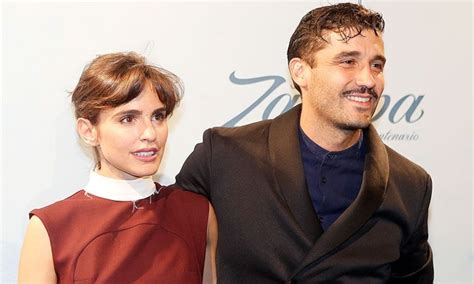 Álex García Pareja De Verónica Echegui Despide A La Actriz Con La Que