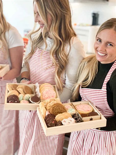 How To Make Holiday Cookie Box
