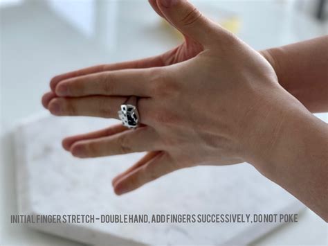 ART Of FF BIC On Twitter THE KEY FF HAND POSITIONS These Four Pics Show Me Modeling