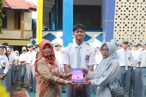 Smk Informatika Sumedang Luluskan Siswa Berprestasi Angkatan Tahun 2024 2025 Sumedang Ekspres