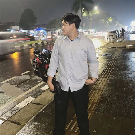 Al Ghazie Night Light 📸 Instagram