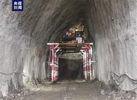 重庆沿山货运通道一期工程全线最长隧道贯通 荆楚网 湖北日报网
