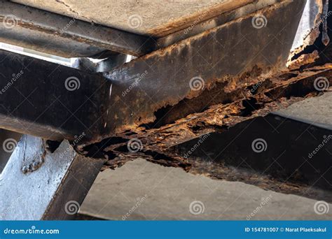 Rust On Steel Structural Columns Stock Image Image Of Material Camper