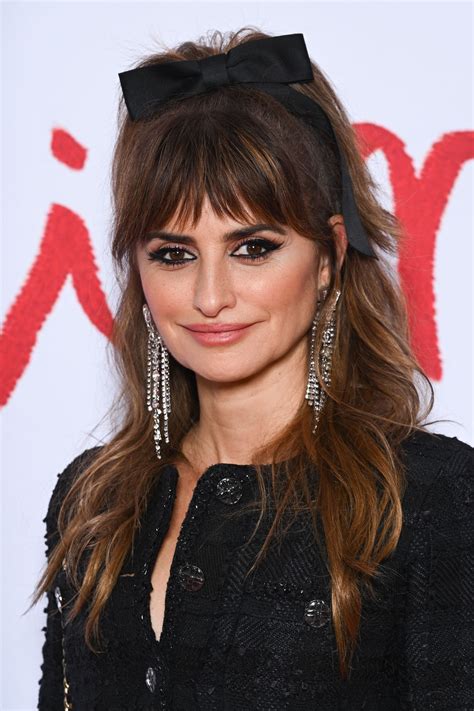 Penélope Cruz Puts A Grown Up Twist On A Girlish Hair Accessory Vogue