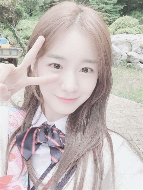 ปักพินโดย อรรถพร ช่วยพิทักษ์ ใน ซอฟหวาน ภาพผู้หญิง