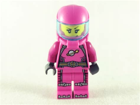 Lego Figurka Dziewczyna Kosmonautka - 9482159171 - oficjalne archiwum ...