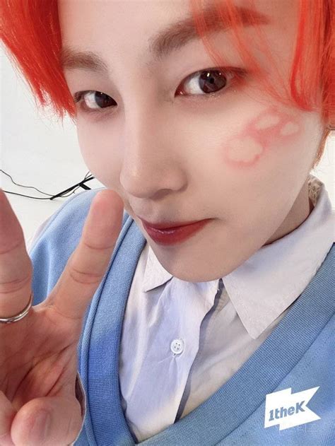 어느 남자아이돌 메이크업 담당선생님의 영혼을 갈아넣은 다양한 화장들 인스티즈 Instiz 이슈 카테고리