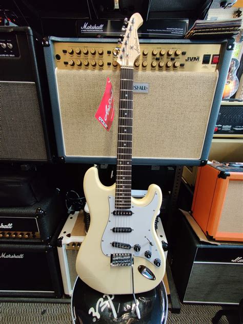Buy Aria STG-003 Vintage White in Cornwall from Modern Music