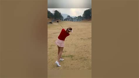 오르막 우드샷은 가볍게 톡톡💯👏👏 예쁜 골프스윙tv Shorts Golf Golfswing Youtube